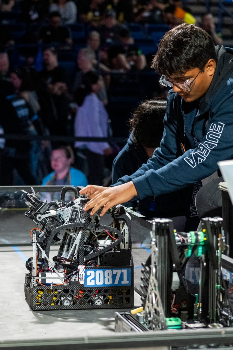 Top 7 Tips for Getting Your Robotics Team Started With FIRST